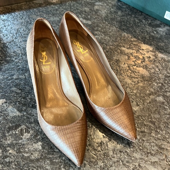 Yves Saint Laurent | Shoes | Yves Saint Laurent Low Pump Snake Skin ...